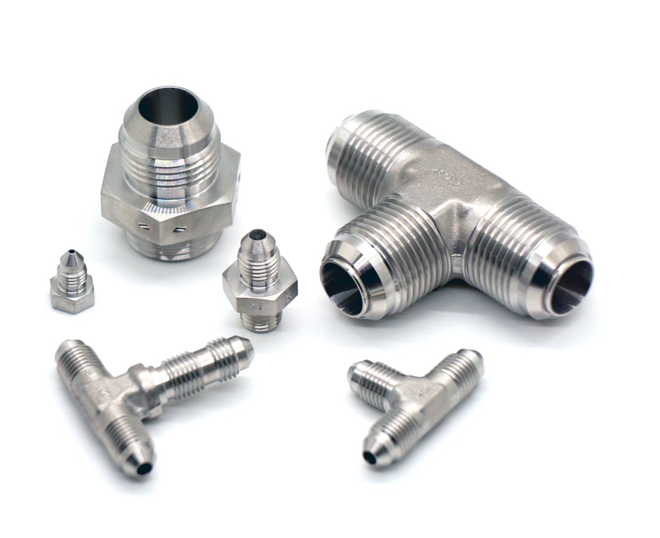 Supplying bespoke aerospace grade fasteners to space
